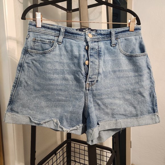 Hollister | Shorts | Curvy Ultra High Rise Mom Short | Poshmark